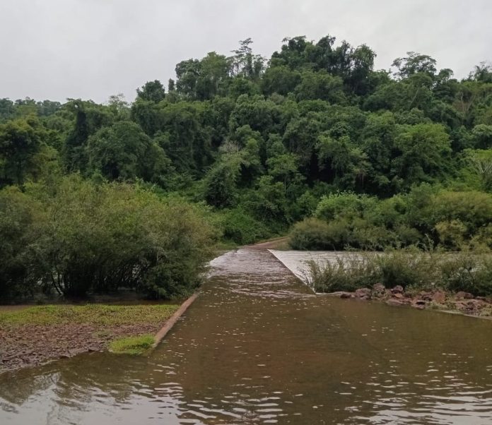 El acceso al Parque Provincial Moconá cerró por la crecida del arroyo ...